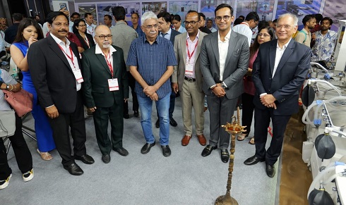 Rabeprazole with Itopride: Uses, Dosage, Side Effects, and More